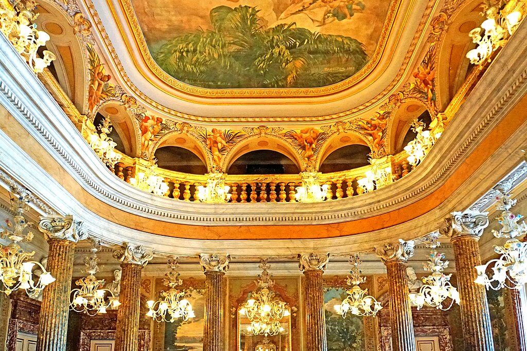 The Magnificent Teatro Amazonas: A Jewel in the Heart of the Amazon ...